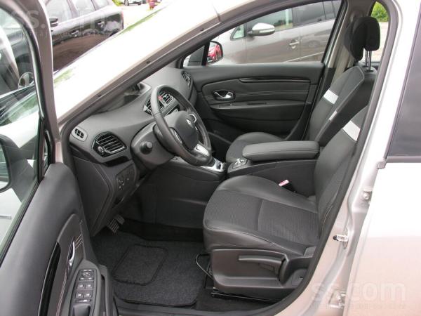 Grey Renault Grand Scenic 2011 in Riga, with an engine capacity of 1.50 L and mileage of 242 thousand km for 4850 €, photo 9 on AUTOMOTO.COM.LV