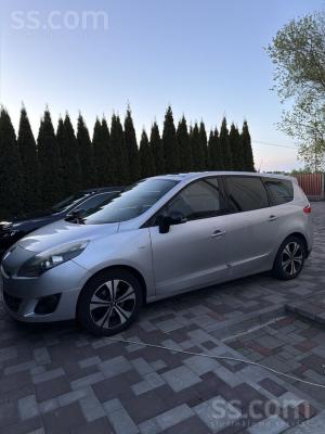 Grey Renault Grand Scenic 2011 in Riga, with an engine capacity of 1.90 L and mileage of 268 thousand km for 3600 €, photo  on AUTOMOTO.COM.LV