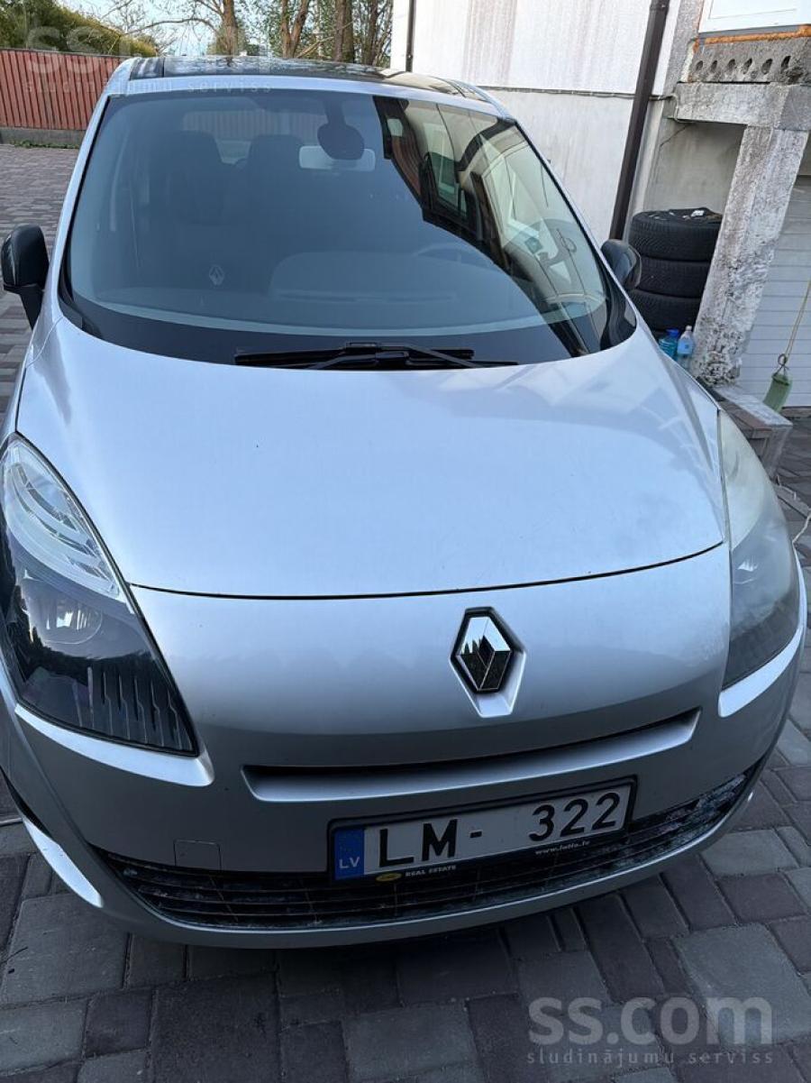 Grey Renault Grand Scenic 2011 in Riga, with an engine capacity of 1.90 L and mileage of 268 thousand km for 3600 €, photo 4 on AUTOMOTO.COM.LV