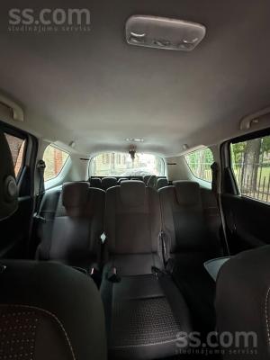 Pelēks Renault Grand Scenic 2011 Cēsis, ar dzinēja tilpumu 1.50 L un nobraukumu 355 tūkst. km par 2990 €, foto 18 vietnē AUTOMOTO.COM.LV
