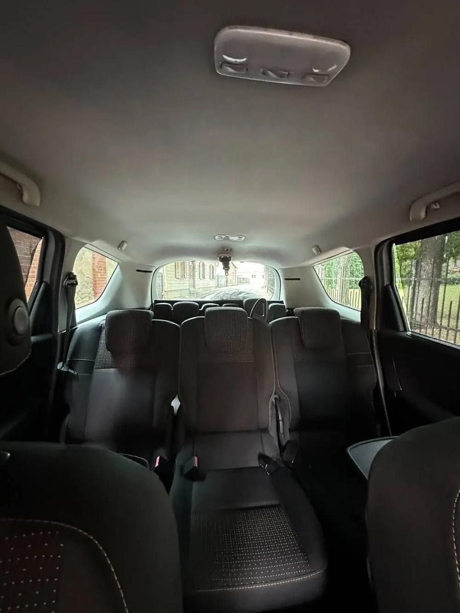 Grey Renault Grand Scenic 2011 in Cesis, with an engine capacity of 1.50 L and mileage of 355 thousand km for 2990 €, photo 18 on AUTOMOTO.COM.LV