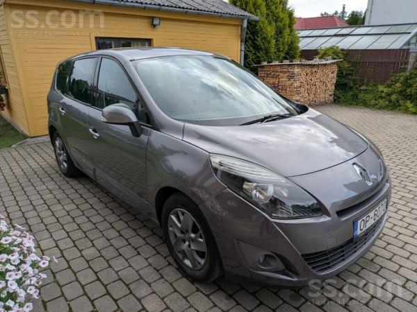 Grey Renault Grand Scenic 2011 in Riga, with an engine capacity of 1.50 L and mileage of 192 thousand km for 2650 €, photo 4 on AUTOMOTO.COM.LV