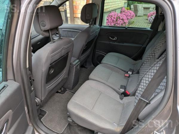 Grey Renault Grand Scenic 2011 in Riga, with an engine capacity of 1.50 L and mileage of 192 thousand km for 2650 €, photo 9 on AUTOMOTO.COM.LV