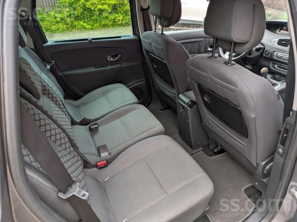 Grey Renault Grand Scenic 2011 in Riga, with an engine capacity of 1.50 L and mileage of 192 thousand km for 2650 €, photo 10 on AUTOMOTO.COM.LV