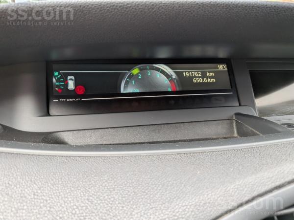 Grey Renault Grand Scenic 2011 in Riga, with an engine capacity of 1.50 L and mileage of 192 thousand km for 2650 €, photo 11 on AUTOMOTO.COM.LV