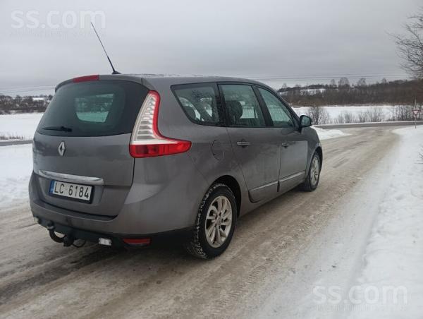 Pelēks Renault Grand Scenic 2012 Valmiera, ar dzinēja tilpumu 1.50 L un nobraukumu 390 tūkst. km par 3300 €, foto 3 vietnē AUTOMOTO.COM.LV