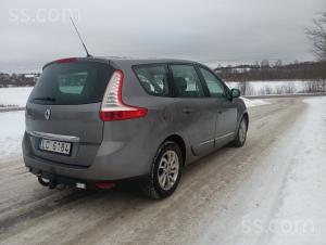 Pelēks Renault Grand Scenic 2012 Valmiera, ar dzinēja tilpumu 1.50 L un nobraukumu 390 tūkst. km par 3300 €, foto 3 vietnē AUTOMOTO.COM.LV