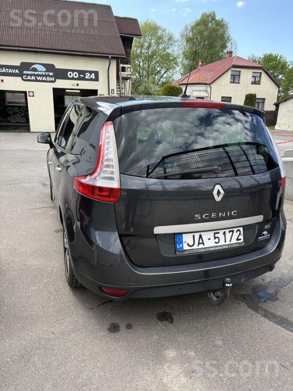 Grey Renault Grand Scenic 2012 in Riga, with an engine capacity of 1.60 L and mileage of 180 thousand km for 3500 €, photo 4 on AUTOMOTO.COM.LV