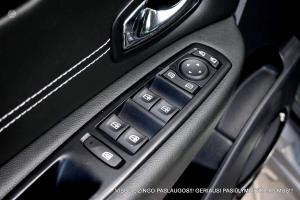 Grey Renault Grand Scenic 2012 in Kretinga, with an engine capacity of 1.60 L and mileage of 285 thousand km for 4499 €, photo 23 on AUTOMOTO.COM.LV