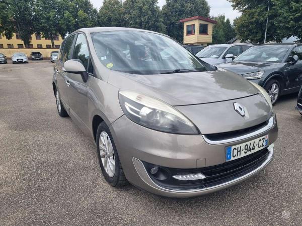 Grey Renault Grand Scenic 2012 in Taurage, with an engine capacity of 1.60 L and mileage of 247 thousand km for 2500 €, photo 3 on AUTOMOTO.COM.LV