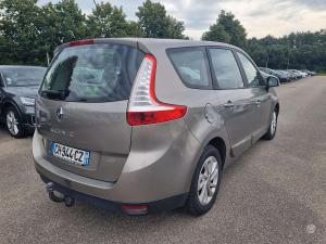Grey Renault Grand Scenic 2012 in Taurage, with an engine capacity of 1.60 L and mileage of 247 thousand km for 2500 €, photo 4 on AUTOMOTO.COM.LV