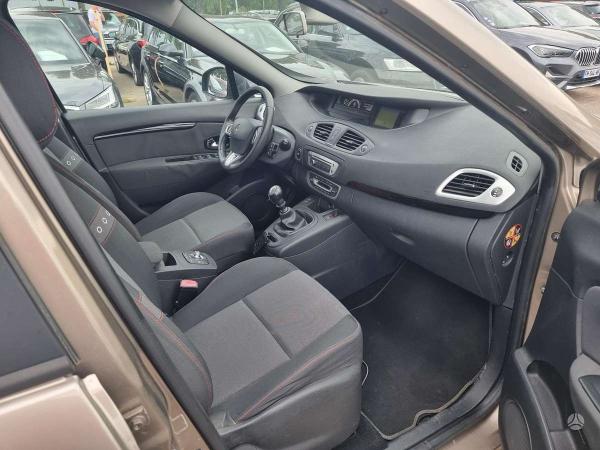 Grey Renault Grand Scenic 2012 in Taurage, with an engine capacity of 1.60 L and mileage of 247 thousand km for 2500 €, photo 9 on AUTOMOTO.COM.LV