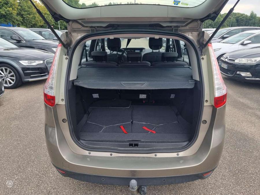 Grey Renault Grand Scenic 2012 in Taurage, with an engine capacity of 1.60 L and mileage of 247 thousand km for 2500 €, photo 12 on AUTOMOTO.COM.LV
