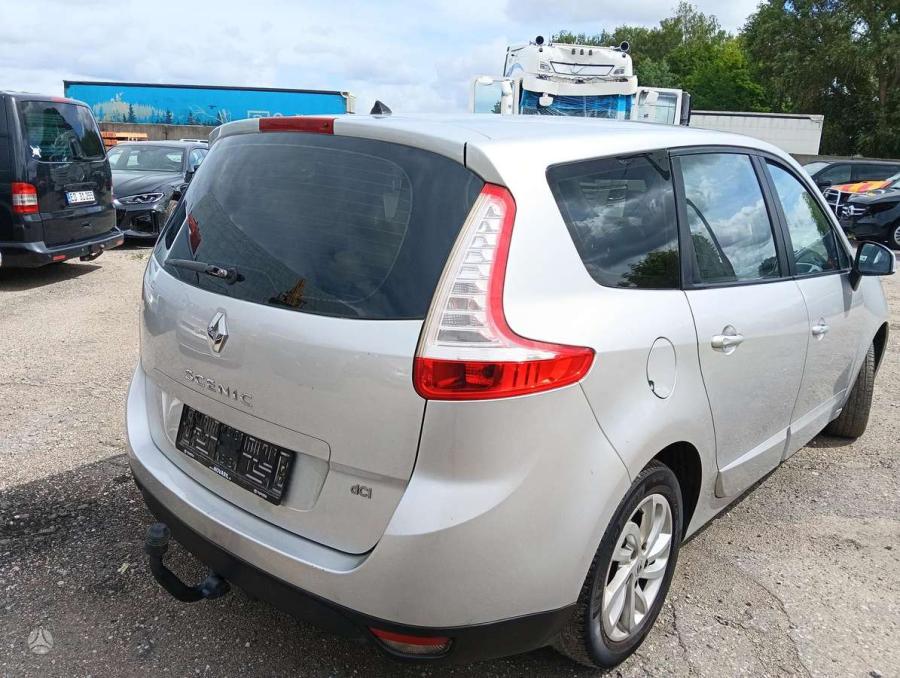 Grey Renault Grand Scenic 2012 in Marijampole, with an engine capacity of 1.46 L and mileage of 276 thousand km for 3500 €, photo 7 on AUTOMOTO.COM.LV