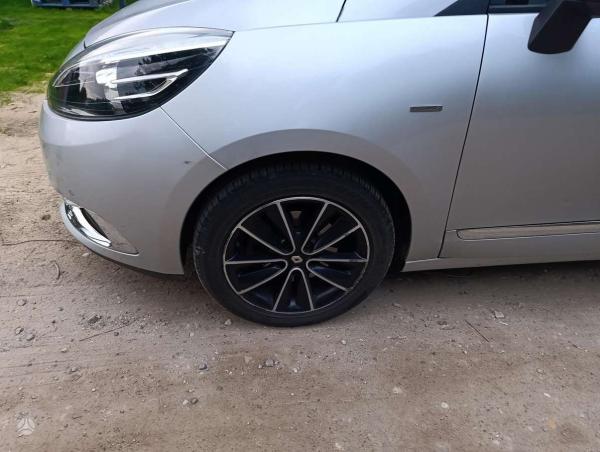 Pelēks Renault Grand Scenic 2012 Kauņa, ar dzinēja tilpumu 1.60 L un nobraukumu 172 tūkst. km par 5000 €, foto 6 vietnē AUTOMOTO.COM.LV