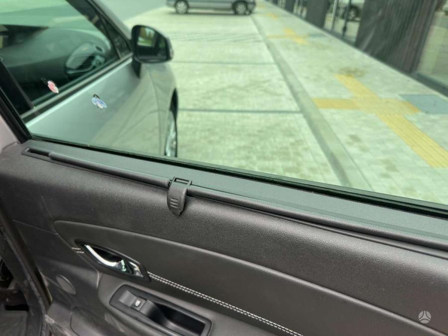 Pelēks Renault Grand Scenic 2012 Šauļi, ar dzinēja tilpumu 1.46 L un nobraukumu 232 tūkst. km par 4250 €, foto 16 vietnē AUTOMOTO.COM.LV