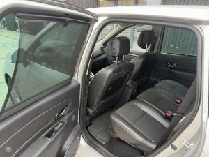Pelēks Renault Grand Scenic 2012 Šauļi, ar dzinēja tilpumu 1.46 L un nobraukumu 232 tūkst. km par 4250 €, foto 19 vietnē AUTOMOTO.COM.LV