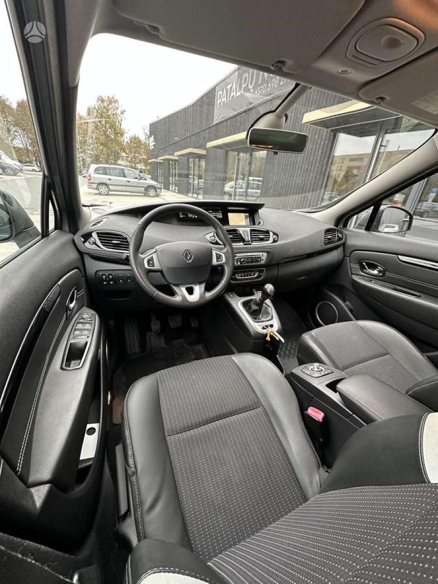 Pelēks Renault Grand Scenic 2012 Šauļi, ar dzinēja tilpumu 1.46 L un nobraukumu 232 tūkst. km par 4250 €, foto 20 vietnē AUTOMOTO.COM.LV