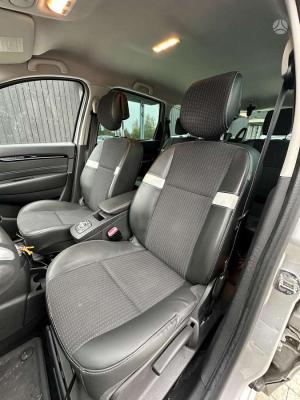 Pelēks Renault Grand Scenic 2012 Šauļi, ar dzinēja tilpumu 1.46 L un nobraukumu 232 tūkst. km par 4250 €, foto 24 vietnē AUTOMOTO.COM.LV