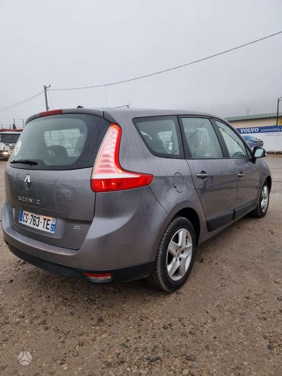Pelēks Renault Grand Scenic 2013 Viļņa, ar dzinēja tilpumu 1.46 L un nobraukumu 190 tūkst. km par 4850 €, foto 2 vietnē AUTOMOTO.COM.LV