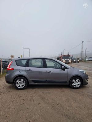 Pelēks Renault Grand Scenic 2013 Viļņa, ar dzinēja tilpumu 1.46 L un nobraukumu 190 tūkst. km par 4850 €, foto 5 vietnē AUTOMOTO.COM.LV