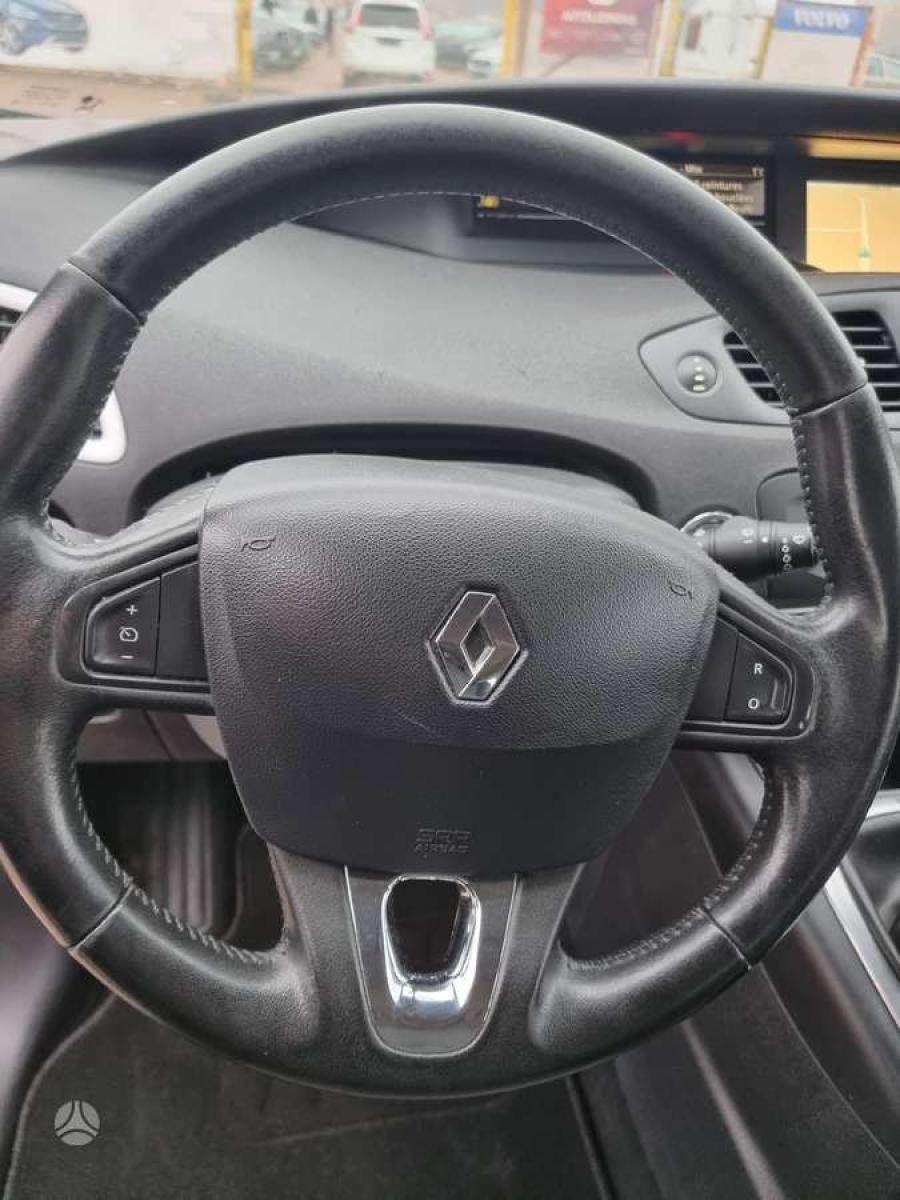 Pelēks Renault Grand Scenic 2013 Viļņa, ar dzinēja tilpumu 1.46 L un nobraukumu 190 tūkst. km par 4850 €, foto 9 vietnē AUTOMOTO.COM.LV