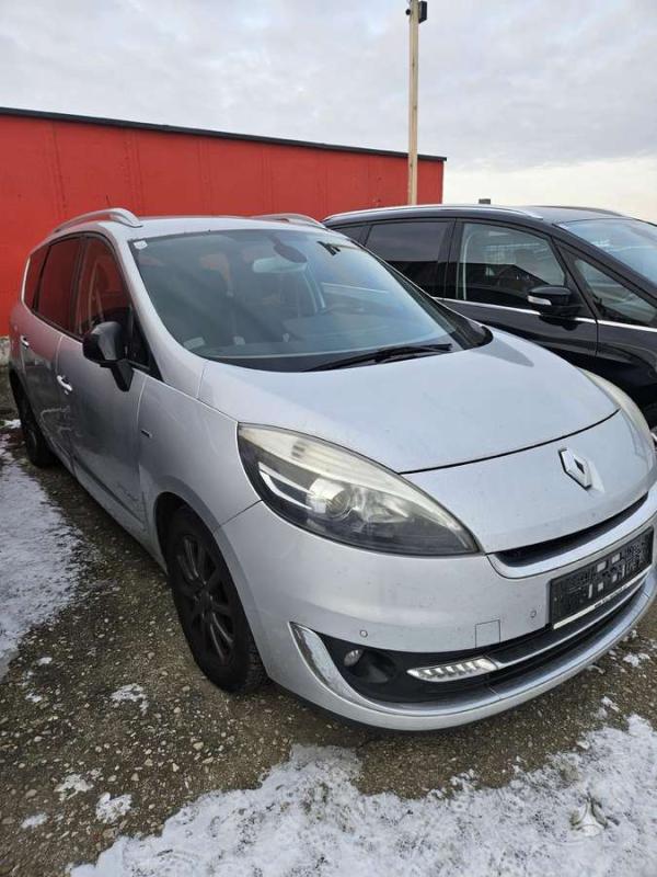Pelēks Renault Grand Scenic 2013 Anykščiai, ar dzinēja tilpumu 1.60 L un nobraukumu 236 tūkst. km par 3600 €, foto 2 vietnē AUTOMOTO.COM.LV