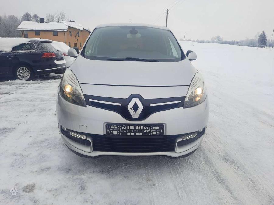 Pelēks Renault Grand Scenic 2013 Alīta, ar dzinēja tilpumu 1.46 L un nobraukumu 216 tūkst. km par 4150 €, foto 2 vietnē AUTOMOTO.COM.LV