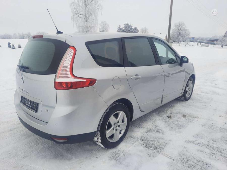 Pelēks Renault Grand Scenic 2013 Alīta, ar dzinēja tilpumu 1.46 L un nobraukumu 216 tūkst. km par 4150 €, foto 6 vietnē AUTOMOTO.COM.LV