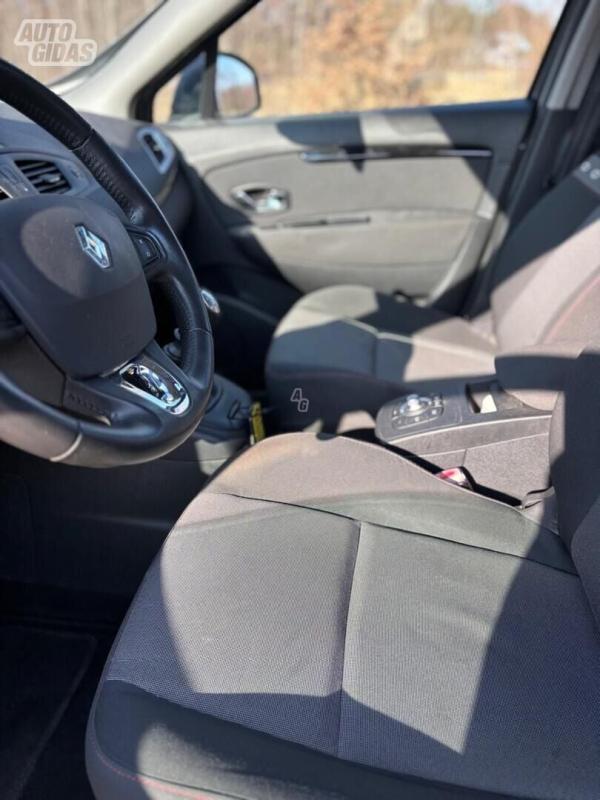 Pelēks Renault Grand Scenic 2013 Kauņa, ar dzinēja tilpumu 1.50 L un nobraukumu 287 tūkst. km par 3900 €, foto 8 vietnē AUTOMOTO.COM.LV