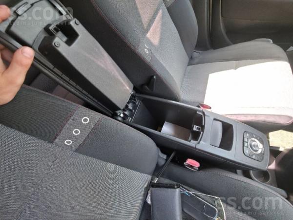 Grey Renault Grand Scenic 2013 in Riga, with an engine capacity of 1.60 L and mileage of 244 thousand km for 3000 €, photo 6 on AUTOMOTO.COM.LV