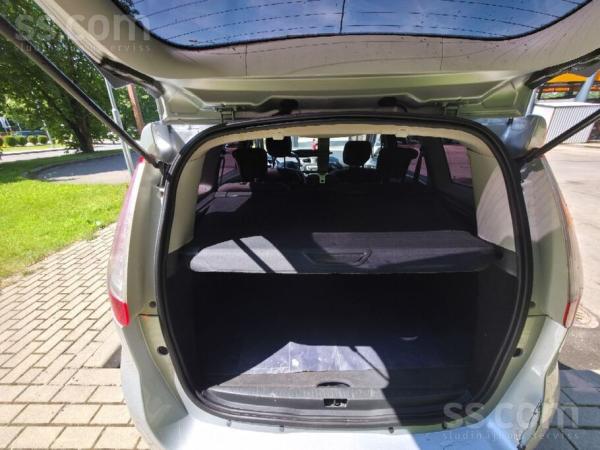 Grey Renault Grand Scenic 2013 in Riga, with an engine capacity of 1.60 L and mileage of 244 thousand km for 3000 €, photo 9 on AUTOMOTO.COM.LV