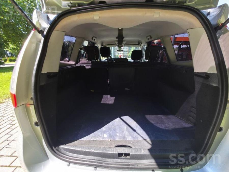 Серый Рено Гранд Сценик 2013 в Рига, объемом двигателя 1.60 л и пробегом 244 тыс. км за 3000 €, фото 12 на AUTOMOTO.COM.LV