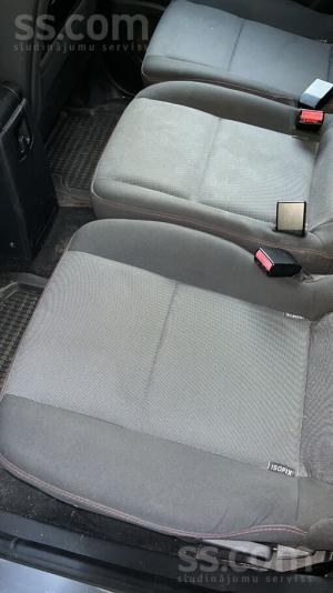 Pelēks Renault Grand Scenic 2013 Rīga, ar dzinēja tilpumu 1.50 L un nobraukumu 219 tūkst. km par 3200 €, foto  vietnē AUTOMOTO.COM.LV