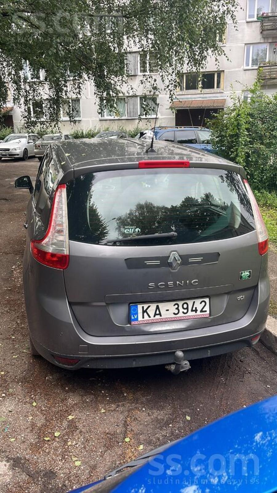 Pelēks Renault Grand Scenic 2013 Rīga, ar dzinēja tilpumu 1.50 L un nobraukumu 219 tūkst. km par 3200 €, foto 8 vietnē AUTOMOTO.COM.LV