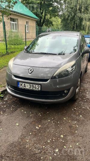 Pelēks Renault Grand Scenic 2013 Rīga, ar dzinēja tilpumu 1.50 L un nobraukumu 219 tūkst. km par 3200 €, foto 9 vietnē AUTOMOTO.COM.LV