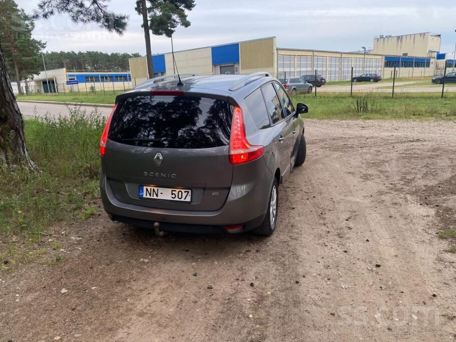Grey Renault Grand Scenic 2013 in Riga, with an engine capacity of 1.50 L and mileage of 385 thousand km for 3500 €, photo 5 on AUTOMOTO.COM.LV