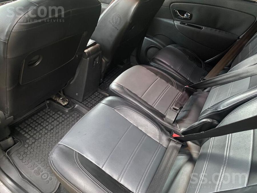 Grey Renault Grand Scenic 2013 in Riga, with an engine capacity of 1.50 L and mileage of 385 thousand km for 3500 €, photo 13 on AUTOMOTO.COM.LV