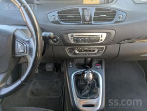 Grey Renault Grand Scenic 2013 in Liepaja, with an engine capacity of 1.50 L and mileage of 182 thousand km for 3500 €, photo 6 on AUTOMOTO.COM.LV