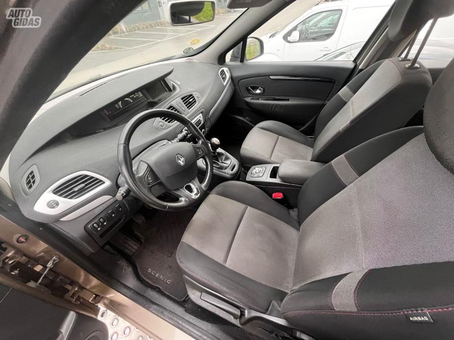 Pelēks Renault Grand Scenic 2014 Viļņa, ar dzinēja tilpumu 1.50 L un nobraukumu 243 tūkst. km par 4650 €, foto 6 vietnē AUTOMOTO.COM.LV