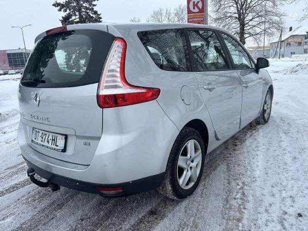 Pelēks Renault Grand Scenic 2014 Tauragė, ar dzinēja tilpumu 1.46 L un nobraukumu 245 tūkst. km par 4500 €, foto 8 vietnē AUTOMOTO.COM.LV