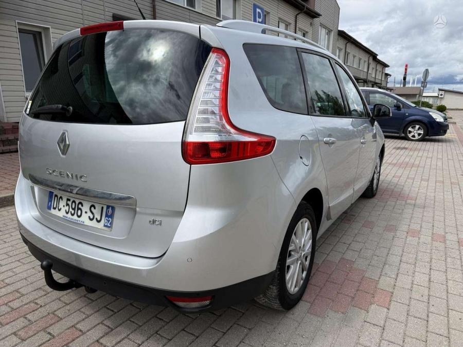 Pelēks Renault Grand Scenic 2014 Viļņa, ar dzinēja tilpumu 1.46 L un nobraukumu 209 tūkst. km par 5000 €, foto 8 vietnē AUTOMOTO.COM.LV