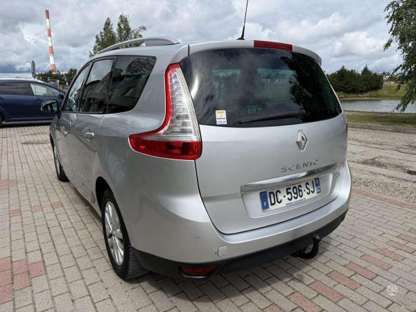 Pelēks Renault Grand Scenic 2014 Viļņa, ar dzinēja tilpumu 1.46 L un nobraukumu 209 tūkst. km par 5000 €, foto 8 vietnē AUTOMOTO.COM.LV