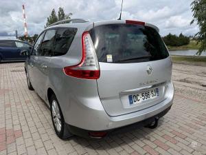 Pelēks Renault Grand Scenic 2014 Viļņa, ar dzinēja tilpumu 1.46 L un nobraukumu 209 tūkst. km par 5000 €, foto 9 vietnē AUTOMOTO.COM.LV
