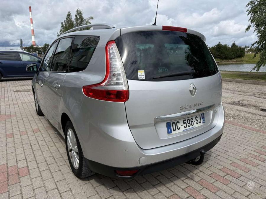 Pelēks Renault Grand Scenic 2014 Viļņa, ar dzinēja tilpumu 1.46 L un nobraukumu 209 tūkst. km par 5000 €, foto 9 vietnē AUTOMOTO.COM.LV