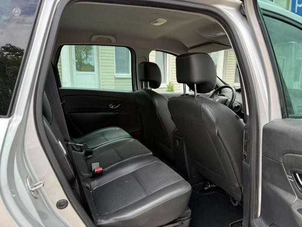 Pelēks Renault Grand Scenic 2014 Viļņa, ar dzinēja tilpumu 1.46 L un nobraukumu 209 tūkst. km par 5000 €, foto 10 vietnē AUTOMOTO.COM.LV
