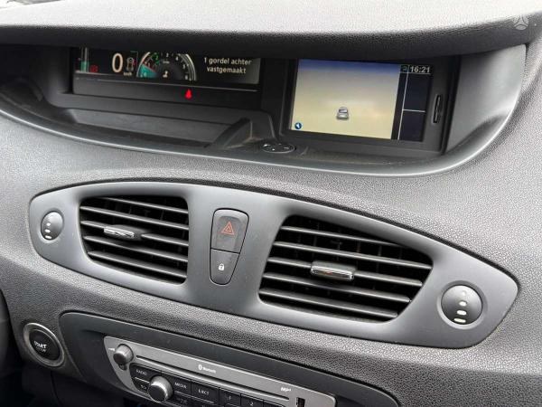 Grey Renault Grand Scenic 2014 in Klaipeda, with an engine capacity of 1.46 L and mileage of 250 thousand km for 3400 €, photo 8 on AUTOMOTO.COM.LV