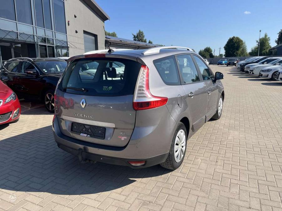 Grey Renault Grand Scenic 2014 in Taurage, with an engine capacity of 1.46 L and mileage of 198 thousand km for 4200 €, photo 8 on AUTOMOTO.COM.LV