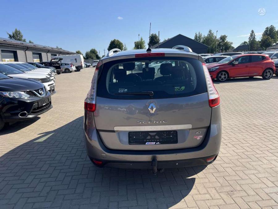 Grey Renault Grand Scenic 2014 in Taurage, with an engine capacity of 1.46 L and mileage of 198 thousand km for 4200 €, photo 9 on AUTOMOTO.COM.LV