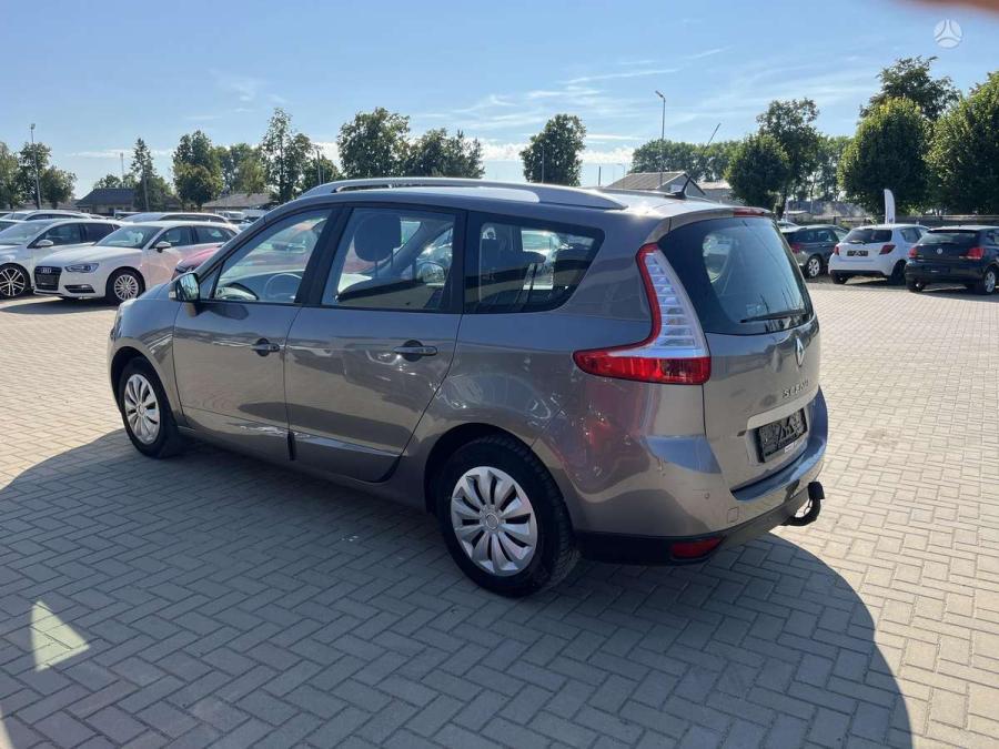 Grey Renault Grand Scenic 2014 in Taurage, with an engine capacity of 1.46 L and mileage of 198 thousand km for 4200 €, photo 13 on AUTOMOTO.COM.LV